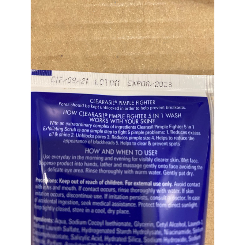 Clearasil Pimple Fighter 5 in 1 Exfoliating Scrub 150ml | Shopee ...