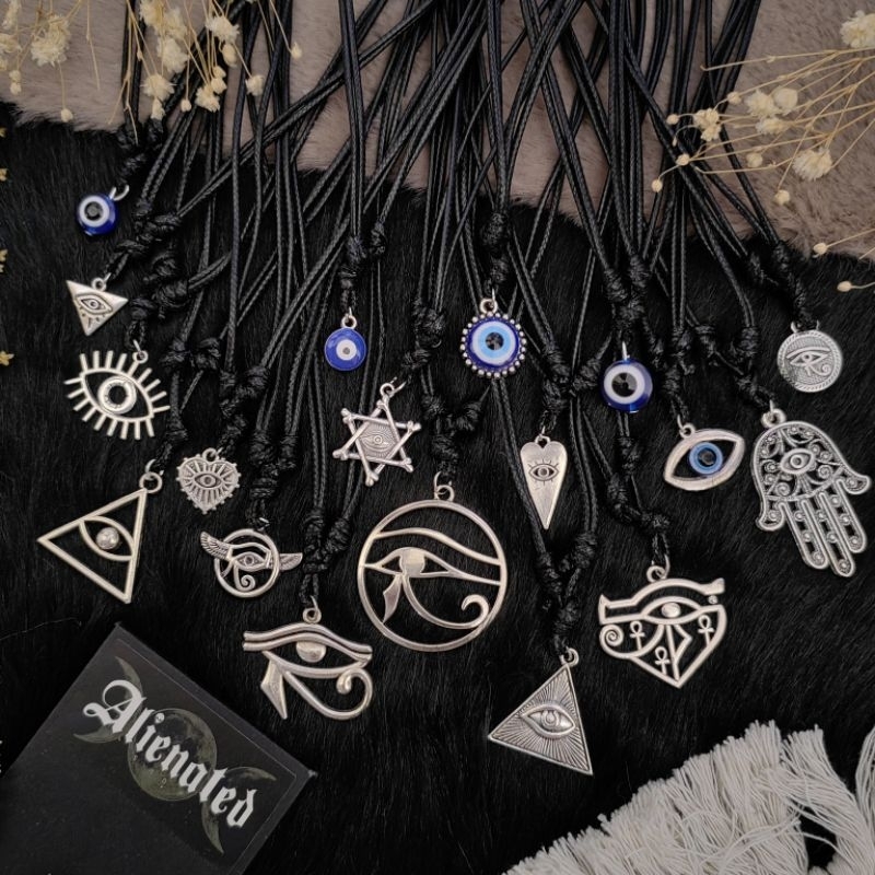 𝘼𝙡𝙞𝙚𝙣𝙖𝙩𝙚𝙙 𝙎𝙝𝙤𝙥 Evil Eye Protection Lucky Charm | Unisex Adjustable Choker Necklace Part 1 Gothic ...