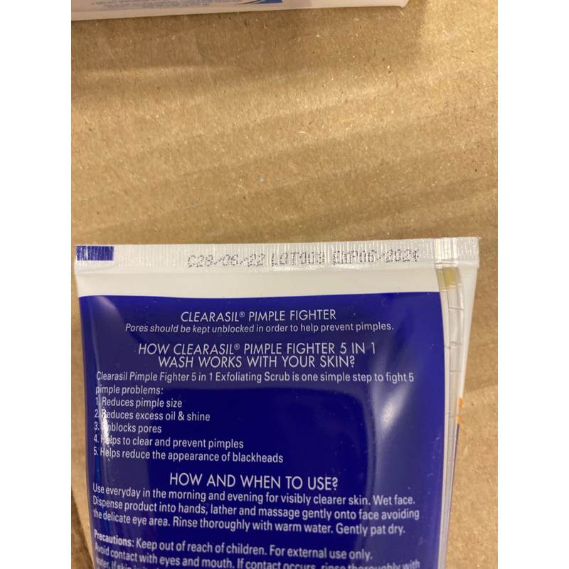 Clearasil Pimple Fighter 5 in 1 Exfoliating Scrub 150ml | Shopee ...