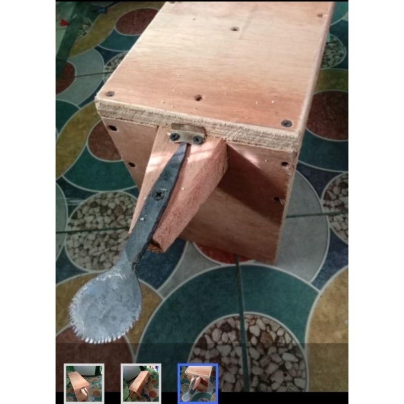 Tradisyunal Manual Kudkuran Ng niyog Gawa sa Solid na Bakal | Shopee ...