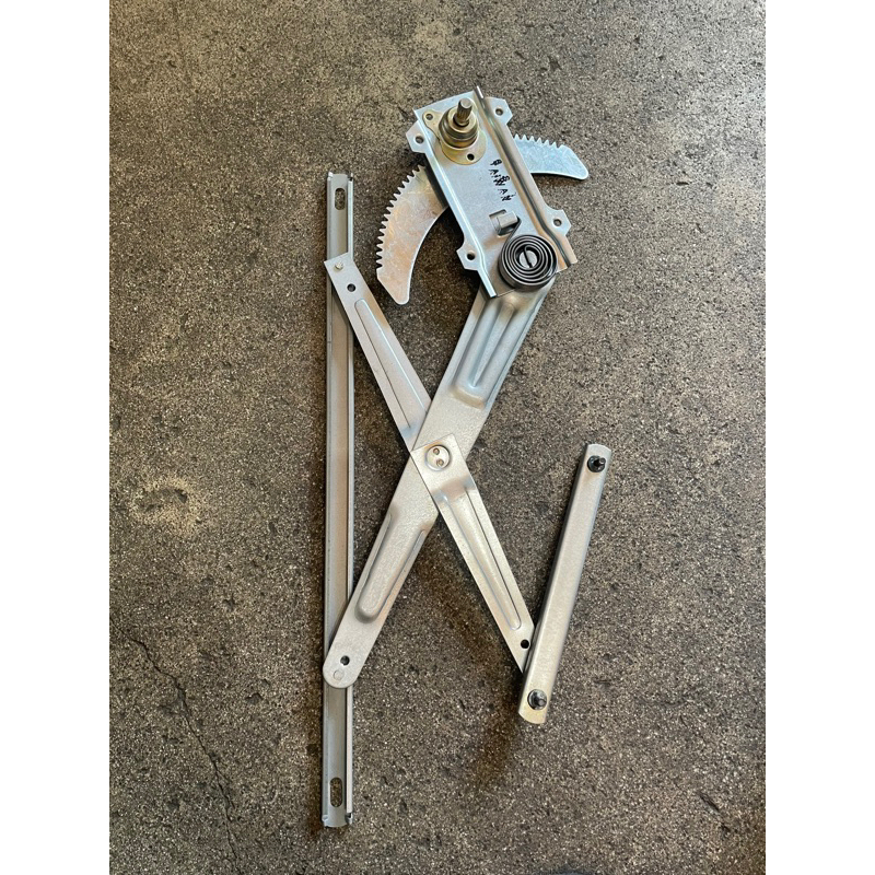 Isuzu Hilander 1991-1999 Front Window Mechanism (Manual) | Shopee ...
