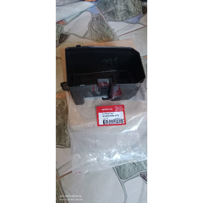 HONDA CLICK V2 ORIGINAL BATTERY COVER | Shopee Philippines