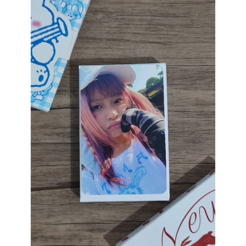 New Jeans Official Photocard OMG Weverse Version B - Hanni B1 | Shopee ...