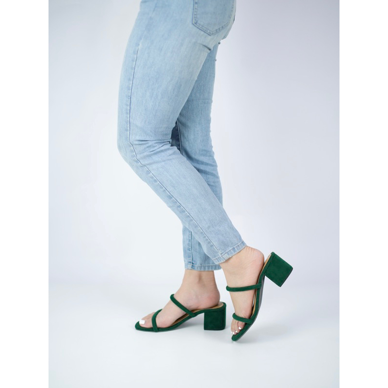 CRIZA SHOES ROBIN SUEDE 2.5 INCHES HEEL | Shopee Philippines