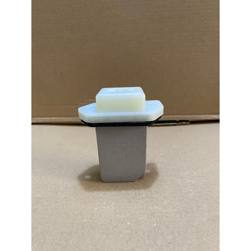 Resistor block Nissan Navara Calibre NP300 (2015 Up)Nissan Patrol Y61 ...