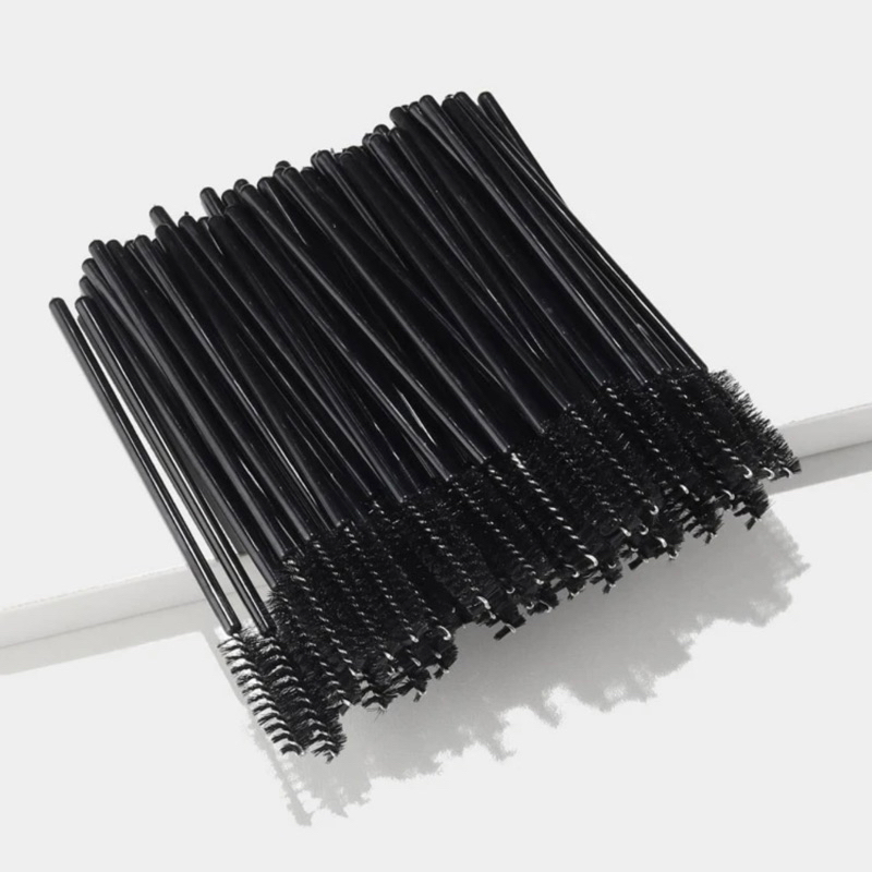 BEAUTYBUD Makeup Applicators Kit [Disposable sponge, spoolie & lip ...