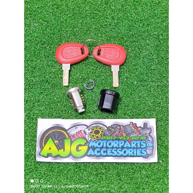 GIVI CYLINDER CORE, KEY AND HOUSING RED (ORIGINAL LOCK SET) | Shopee ...