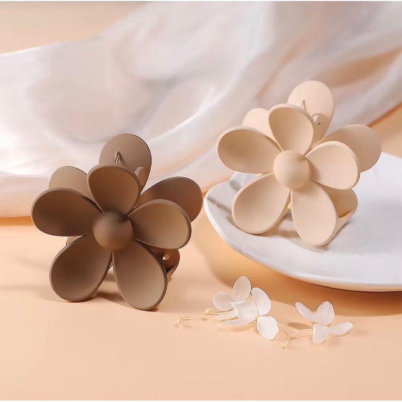 Nude Korean Flower Hair Clamp Floral Claw 8cm Aesthetic Neutrals Beige ...