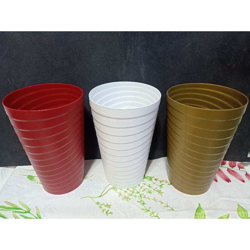 Tall Spiral Pearl Wave Plastic Pots Red, white and gold #034 | Shopee ...