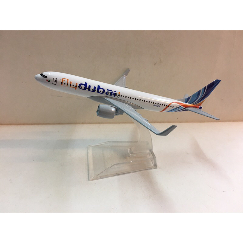 FLS Diecast Metal Airplane Collection - Fly Dubai B737 Vintage Airplane ...