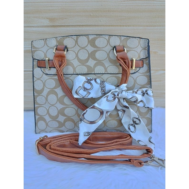 COACH MINI TOTEBAG WITH TWILLY AND SLING | Shopee Philippines