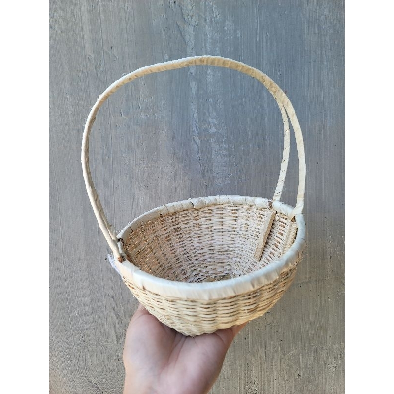 Native Egg Basket Buri White with handle | Shopee Philippines