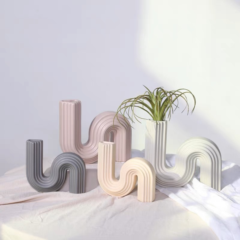 VIĆI Scandinavian Ins S Shaped Morandi Curve Squiggly Faux Flower ...