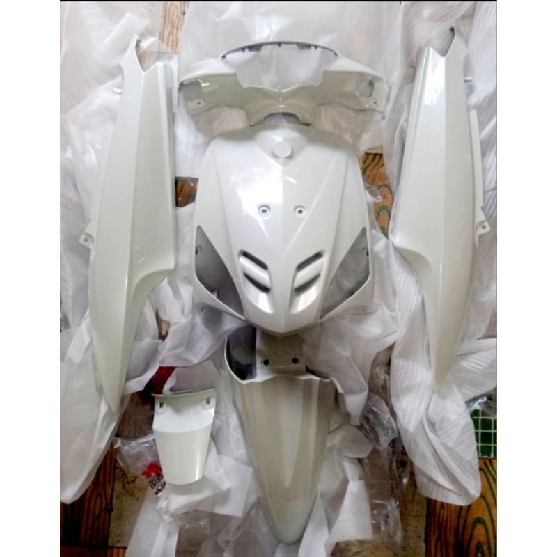 GENUINE YAMAHA TWO HOLES MIO1/WHITE BLACK | Shopee Philippines