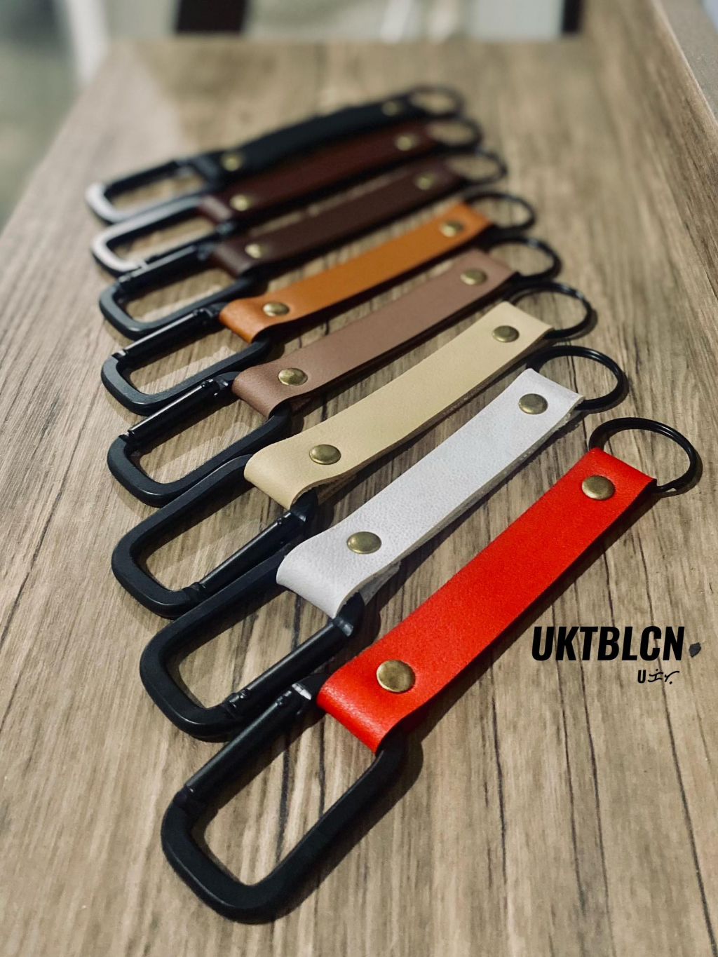 Premium Leather motorcycle car key holder, Minimalist leather keychain ...