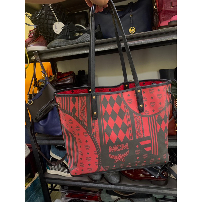 MCM ICONIC LOGO ALL OVER TOTE BAG | Shopee Philippines
