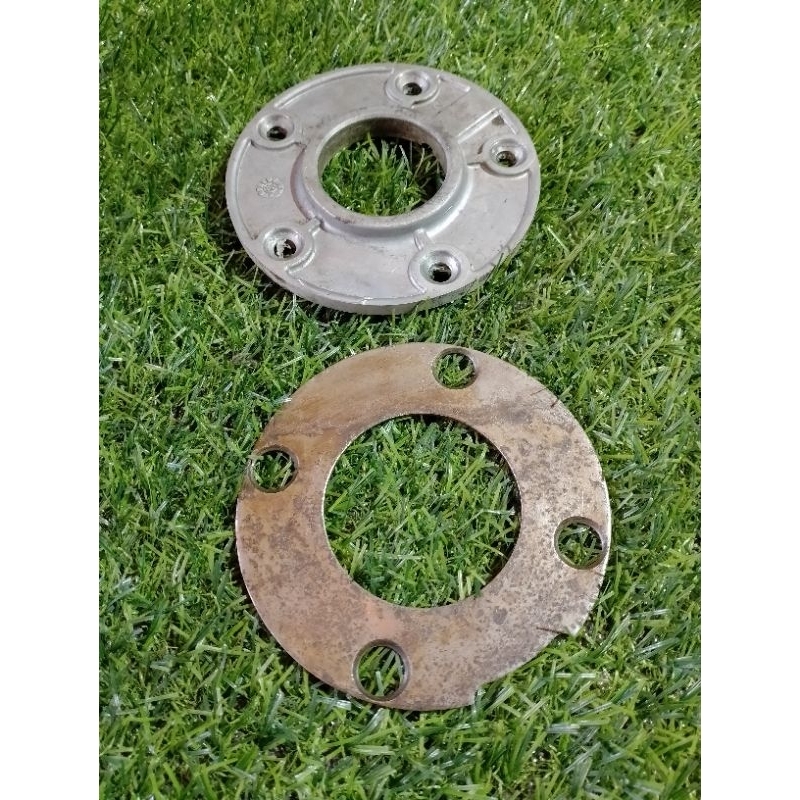 Kawasaki HD3 Crank Seal Plate | Crank Bearing Retainer (2NDHAND ...