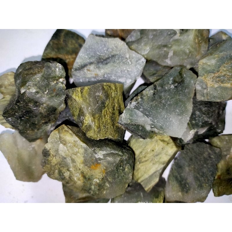 Natural Green Rutilated Quartz (common) Crystal / Raw Stone (random ...