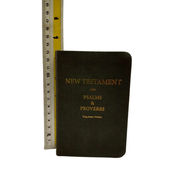 KJV NEW TESTAMENT with PSALMS & PROVERBS (5.4" x3.7" x 0.5") | Shopee ...
