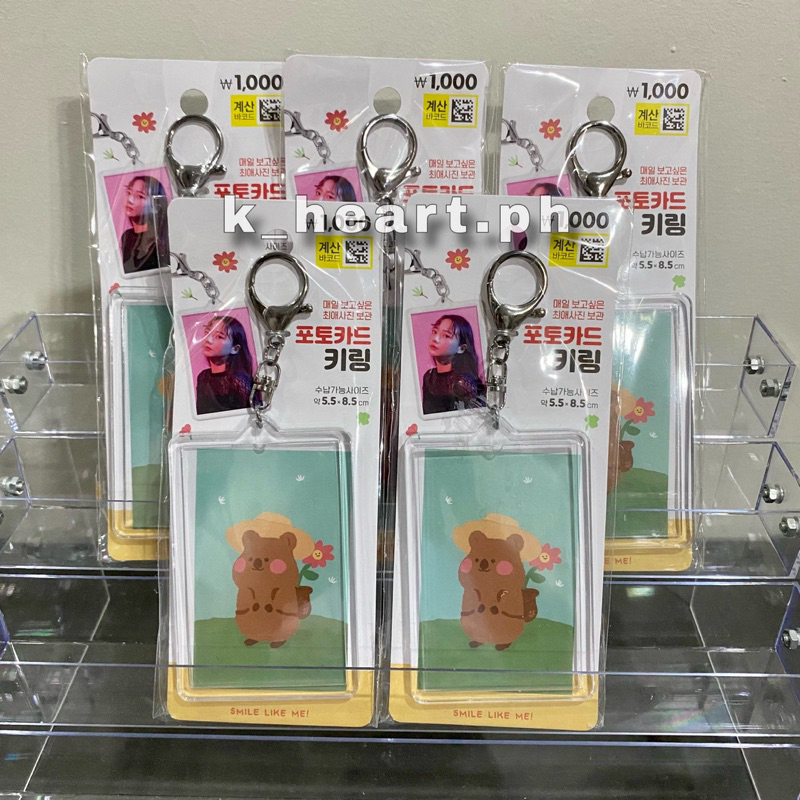 [ON HAND] DAISO KOREA ACRYLIC PHOTOCARD HOLDER KEYRING | Shopee Philippines