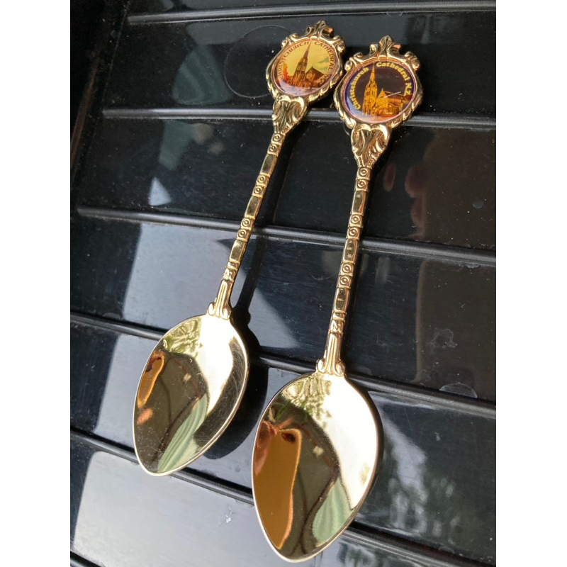 Japan surplus Stuart gold tone Christchurch Cathedral New Zealand ...