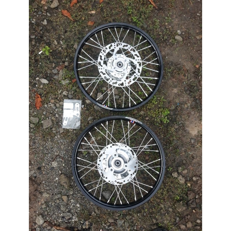 RIM SET RAIDER 150 CARB/FI(ASSEMBLED) | Shopee Philippines