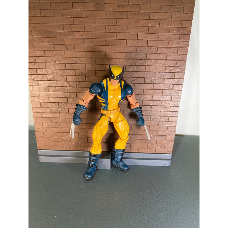 Marvel Legends Wolverine Puck Wave | Shopee Philippines