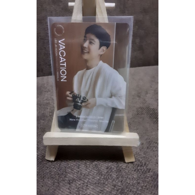 LEE JE HOON VACATION FAN MEET IN MANILA FAN BENEFIT PHOTOCARD | Shopee Philippines