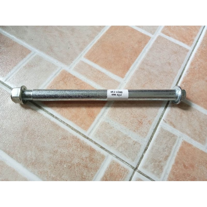rusi krz200 swing arm pivot axel. | Shopee Philippines