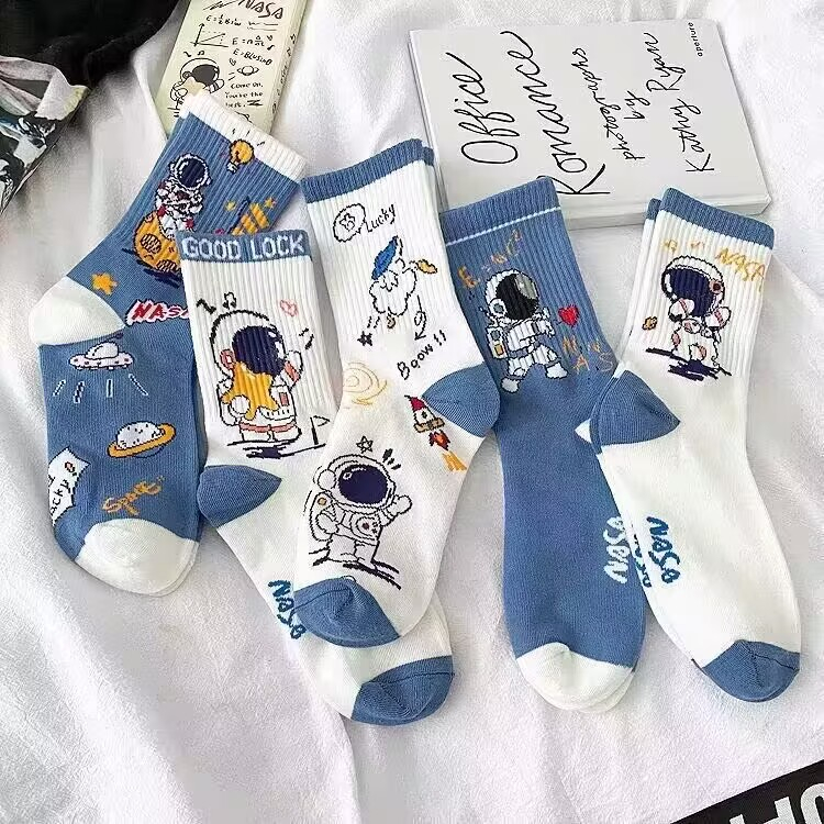 5pcs Fashion men's and women's socks mid-autumn trend Korean style mid ...