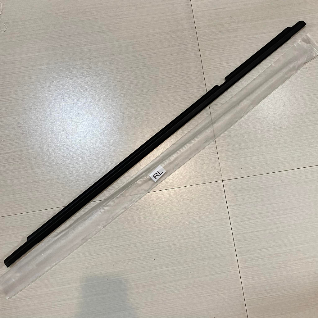 Universal Toyota Innova 2005-2015 car door window weatherstrips trim ...