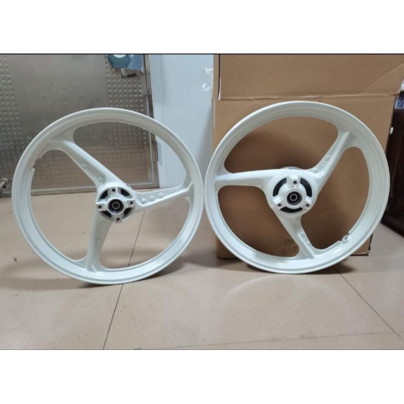 ENKIE 3 SPOKES MAGS RAIDER150 FI AND CARB TYPE 1.6 1.85x17 | Shopee ...