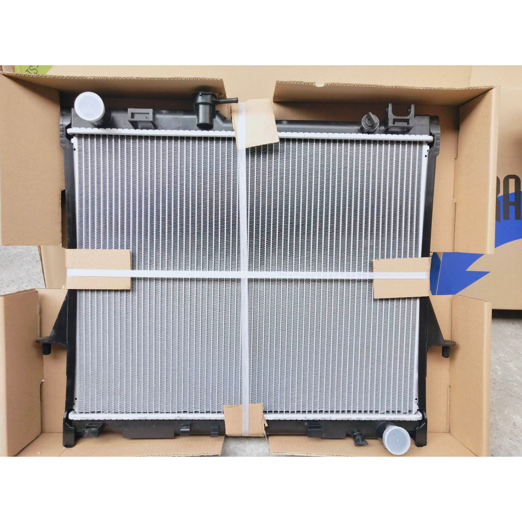 Radiator For Isuzu D-Max/Alterra MANUAL 2003-2014 | Shopee Philippines