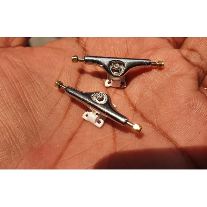 Chekwa trucks v2. nut kingpin | Shopee Philippines