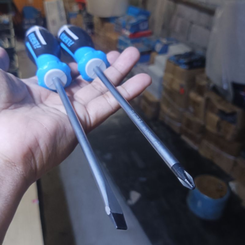 flyman 2pcs screw driver philip and flat original usa made | Shopee ...