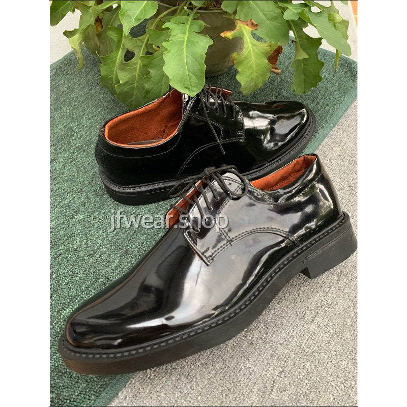 CHAROL SHOES FOR MEN ANTI-SLIP - MARIKINA BUONG TAHI | Shopee Philippines
