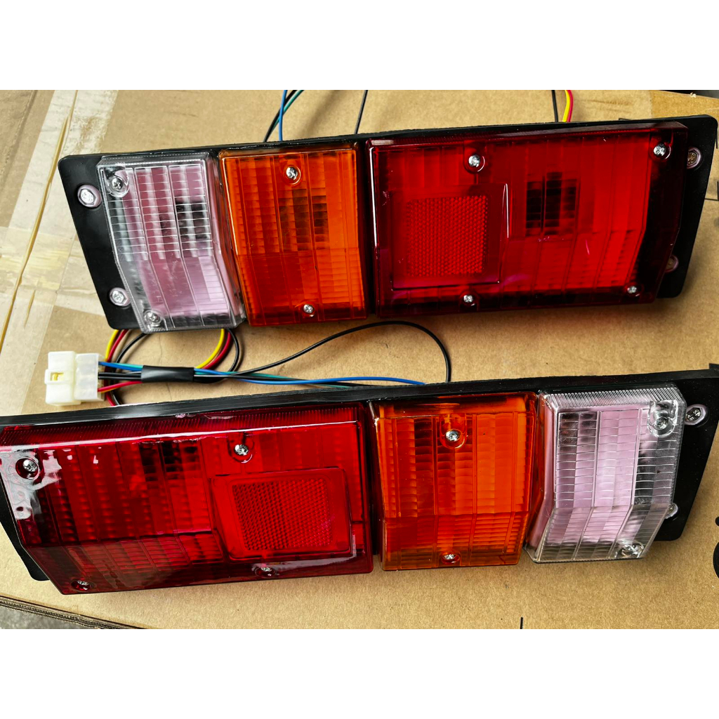 1 set (2pcs) Auto Tail Lamp Light 24v Universal TL-156 (ORDINARY BULB ...