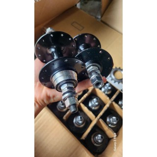 NOVATEC FIXIE HUB 20/24HOLES FIXED/FIXED 2500 PESOS PAIR BRANDNEW WITH ...