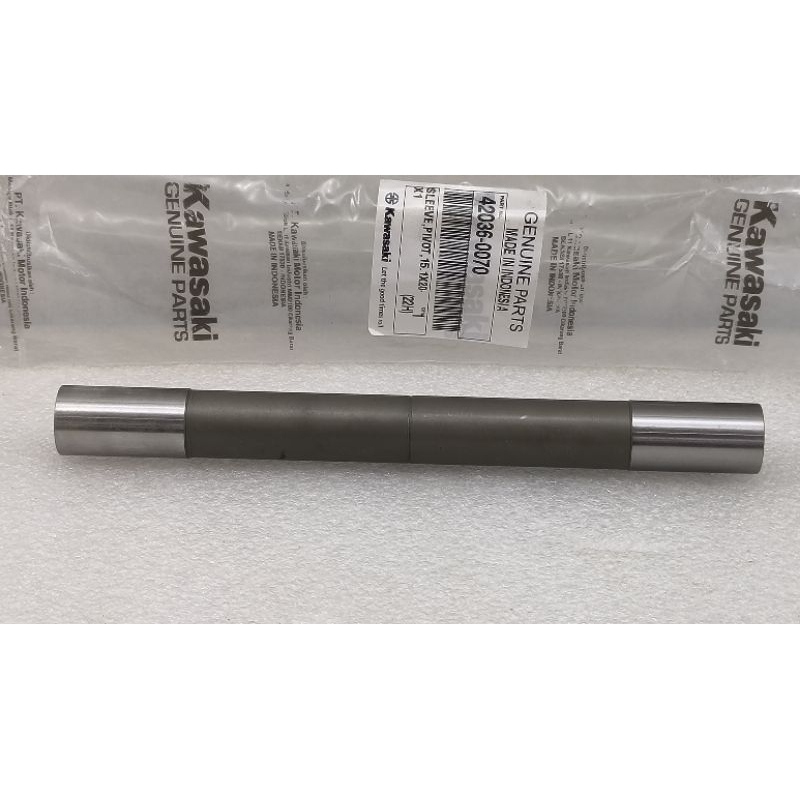 Swing Arm Pivot Bushing KLX150 KLX140 Genuine 42036-0070 | Shopee ...