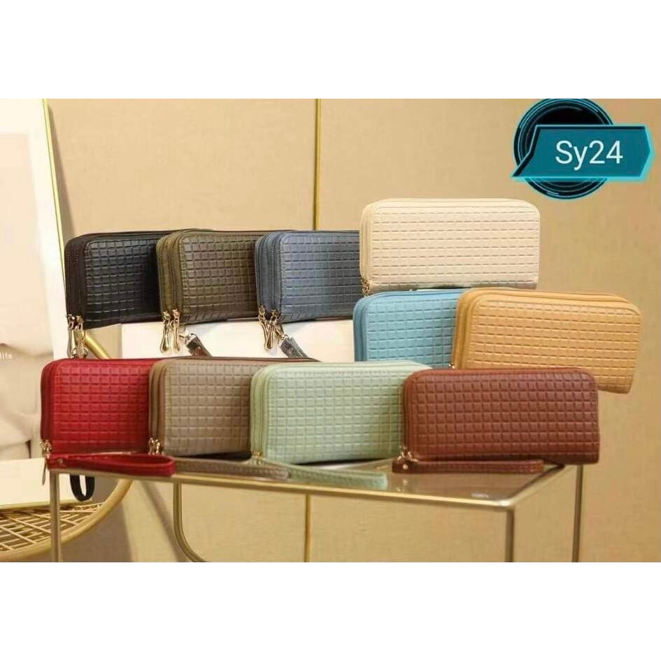 CLASSIQUE LONG WALLET GLOSSY COLOR GOOD QUALITY MATERIAL AND EASY TO ...