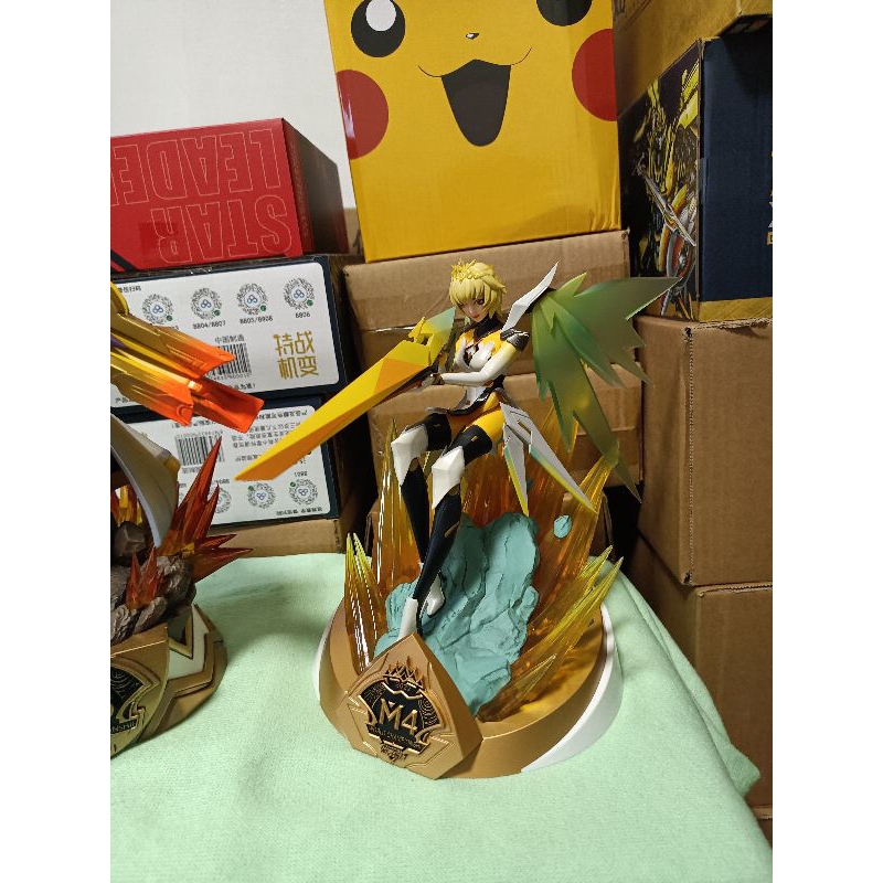rare, authentic M3 Roger and M4 Beatrix figures | Shopee Philippines