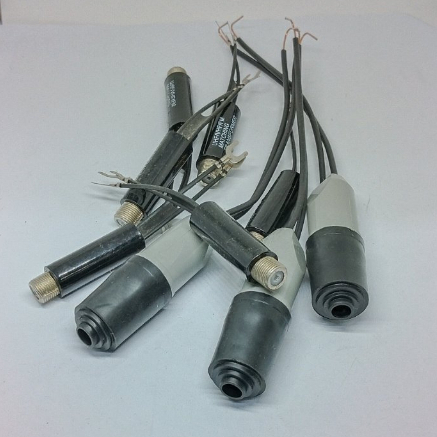 UHF/VHF/FM ANTENNA MATCHING TRANSFORMER ADAPTOR INDOOR/OUTDOOR 75-300 ...