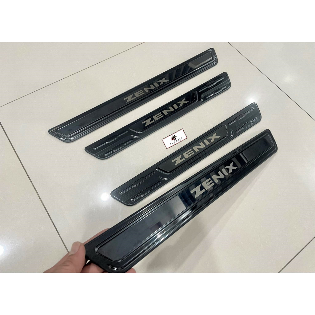TOYOTA INNOVA ZENIX 2023-2024 DOOR SIDE STEP SILL Innova Accessories ...