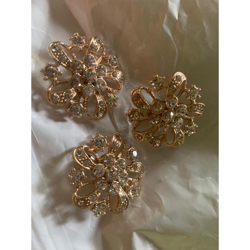 Flower brooch for Filipiniana Alampay | Shopee Philippines