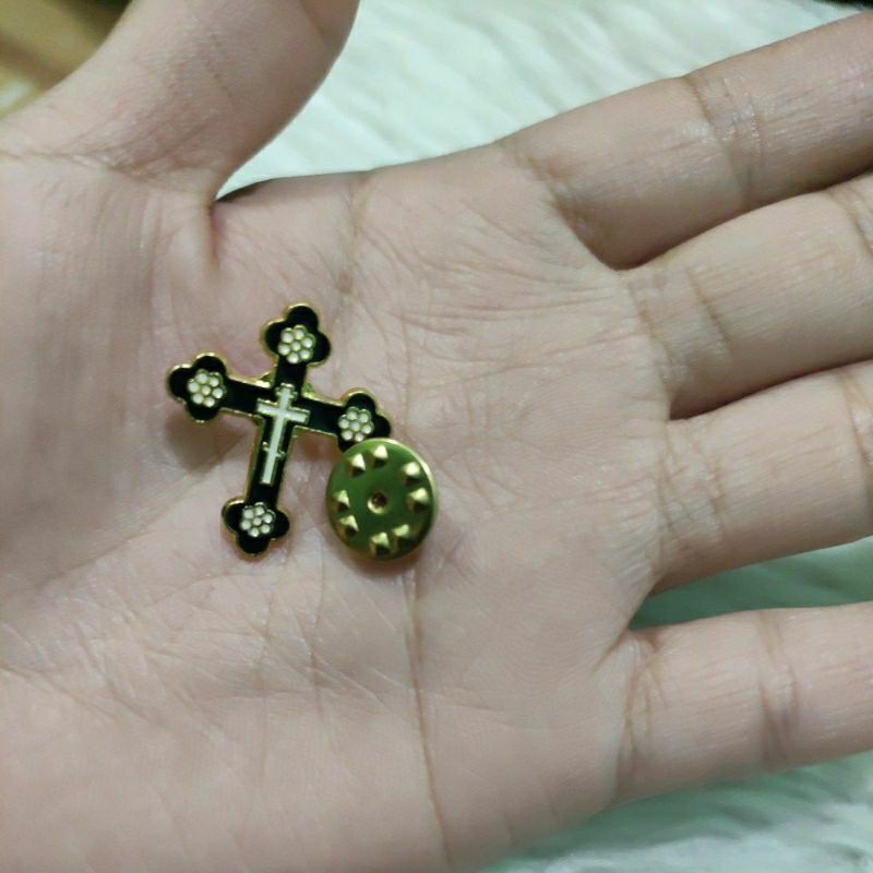 RELIGIOUS PIN GOLD 1 INCH | Shopee Philippines