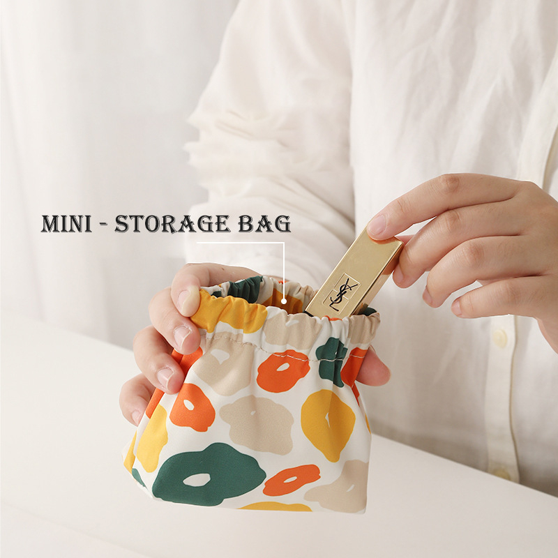 SJW Waterproof Shrapnel Storage Bag Cosmetic Bag Carry Key Lipstick Mini Storage Bag | Shopee ...