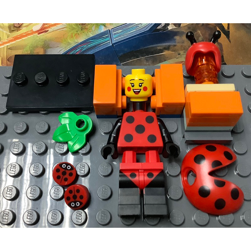 LEGO Minifigure - Ladybug Girl (Complete Set with Stand and Accessories ...