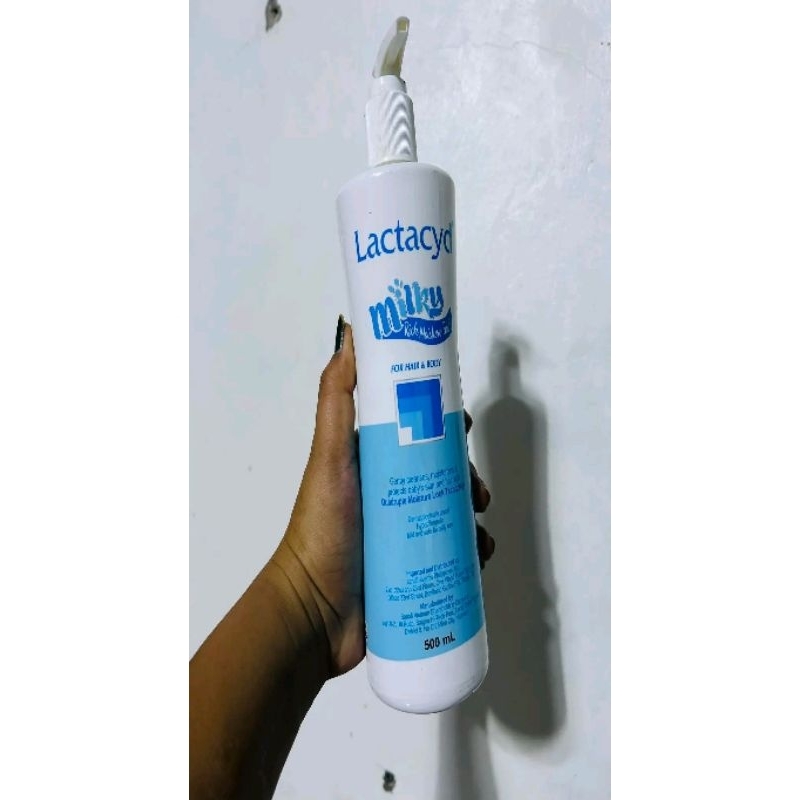 ORIGINAL LACTACYD MILKY AND MOISTURE (250ML) | Shopee Philippines
