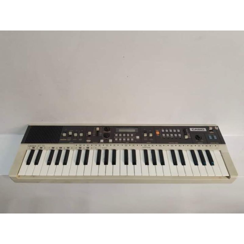 Affordable Casio MT-70 Casiotone 49-Key Synthesizer 1982 - 1984 White ...