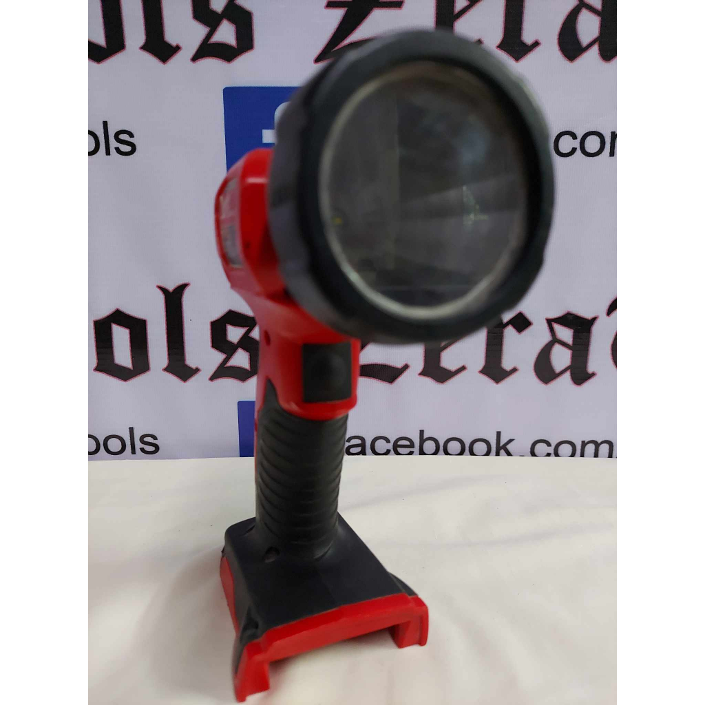 Milwaukee Tool M18 18V Lithium-Ion Cordless 100 Lumens LED Portable ...